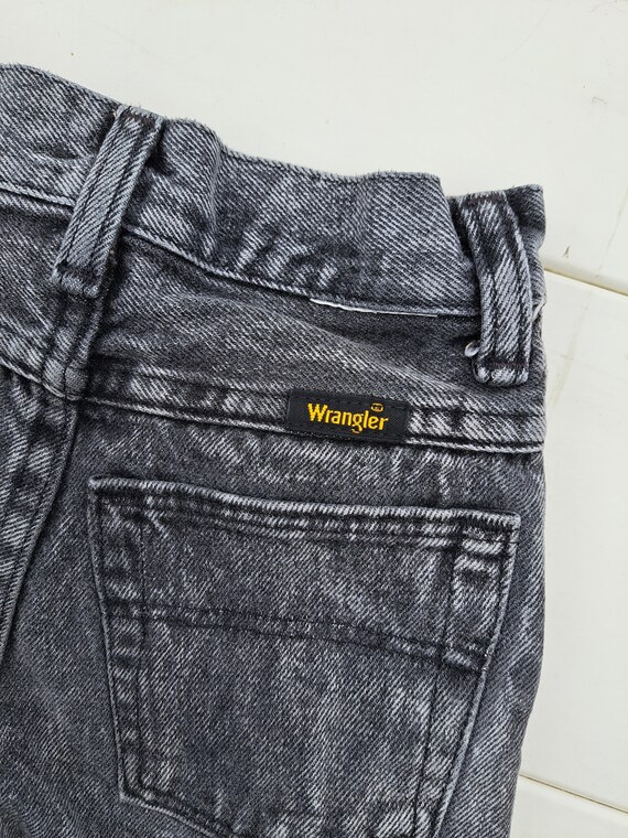 Kids -21 inch waist -----Wrangler Vintage cut off … - Gem