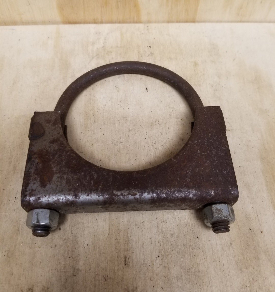 Industrial Rusty 3 Inch Steel Pipe Clamp, Repurpose, Art Craft Projects ...