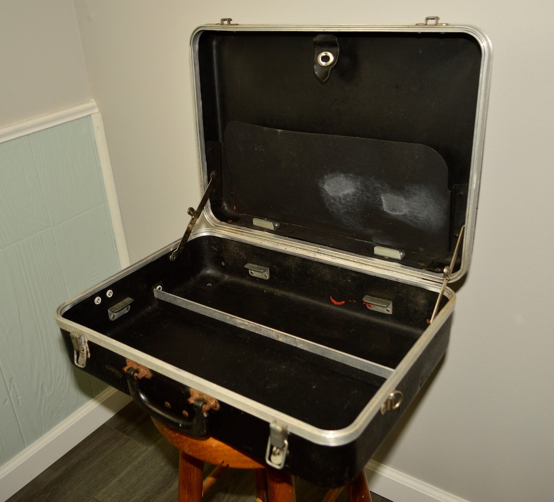 Vintage BELL SYSTEM Lineman Tool Box Suitcase, Telephone Equipment ...