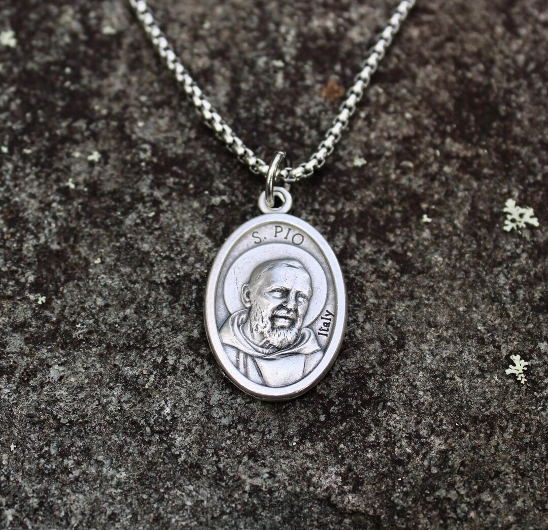 Saint Padre Pio Minimalist Necklace, Catholic Boys Mens/boys Necklace ...