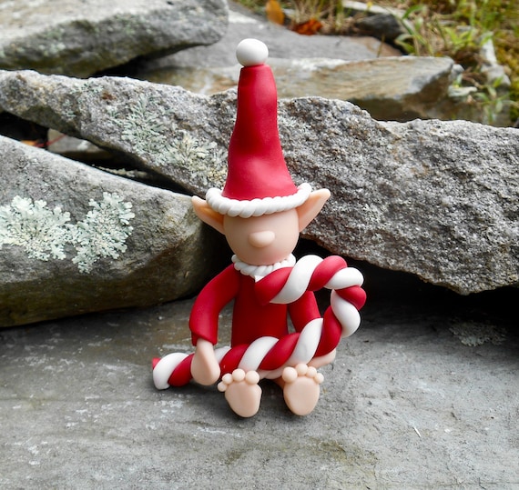 Adorno de elfo de Navidad de polímero Pequeño ayudante de | Etsy