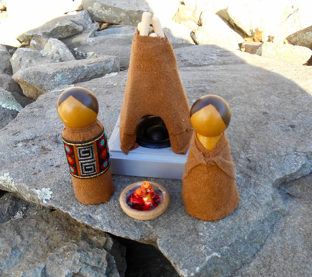 Native American Peg Doll Family, Teepee, Faceless Dolls, Fire Pit, Tipi ...