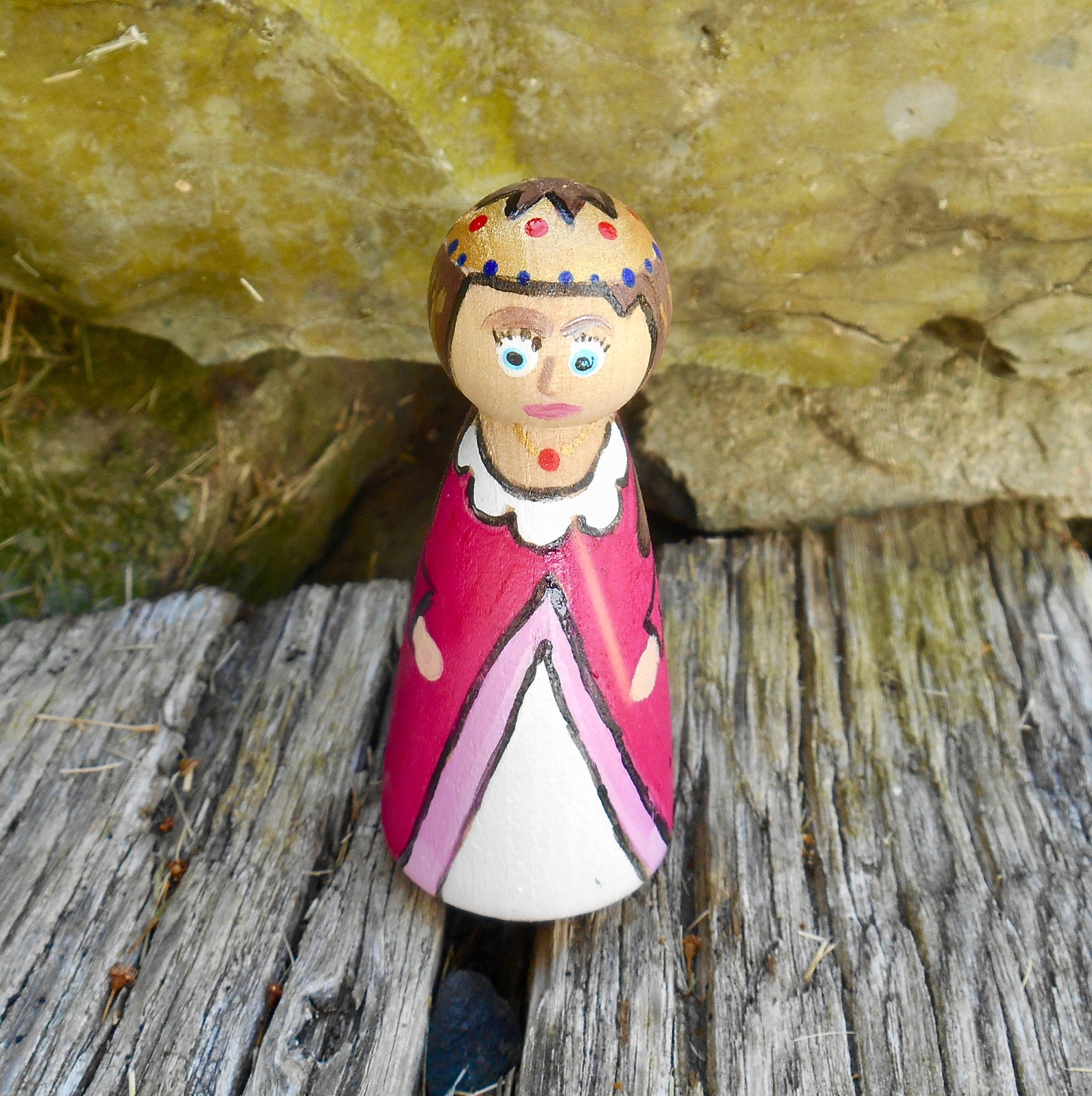 Princess Peg Doll Wooden Peg Queen Dollhouse Queen Medieval - Etsy