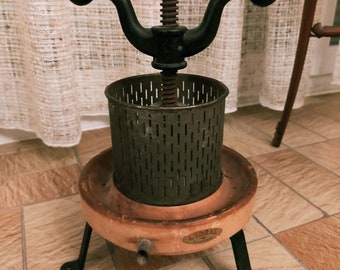 Old Citrus Juicer - Etsy