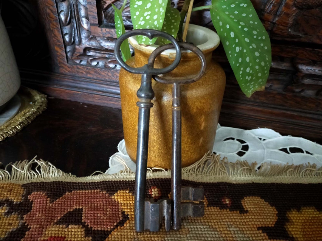 Large Antique Skeleton Keys for a Castle, the Antique French Key ...