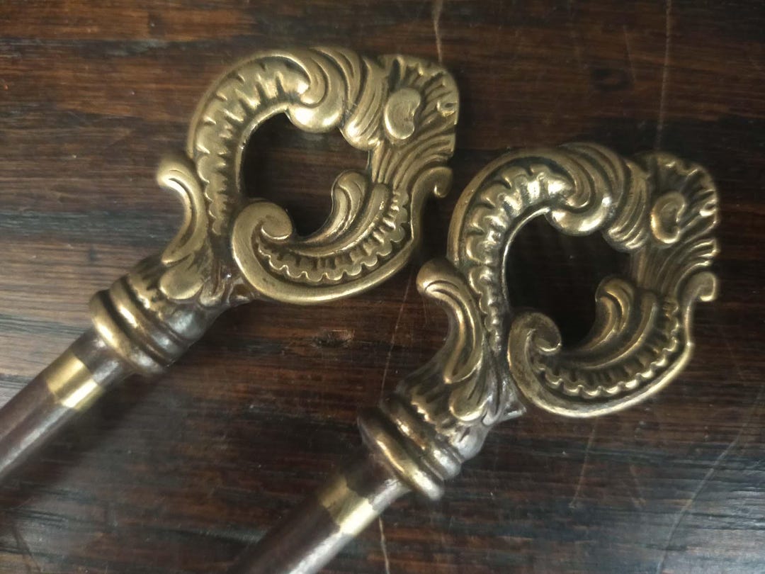 Vintage Castle Keys, Set of 2 Antique French Bronze Keys, Found in a ...