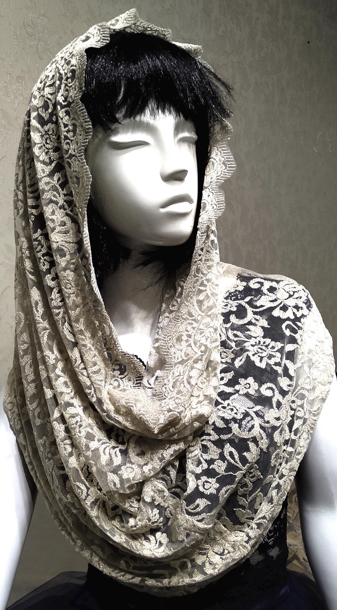Gold Lace Infinity Chapel Veil Catholic Mass Mantilla Church Head ...
