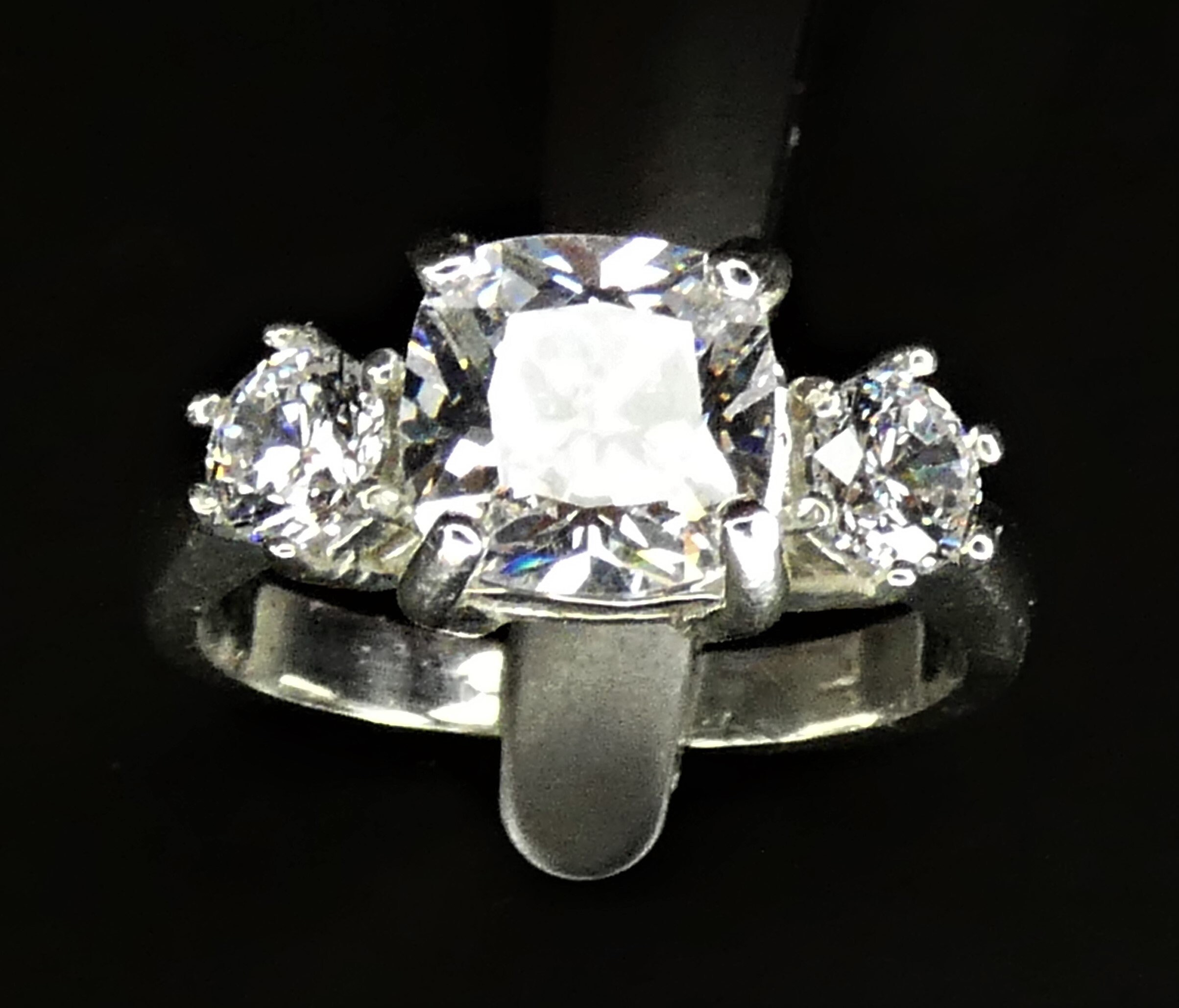 Meghan Markle Replica Engagement Ring - Etsy