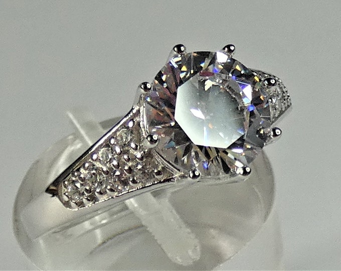 Queen Elizabeth II Engagement Ring - Etsy UK