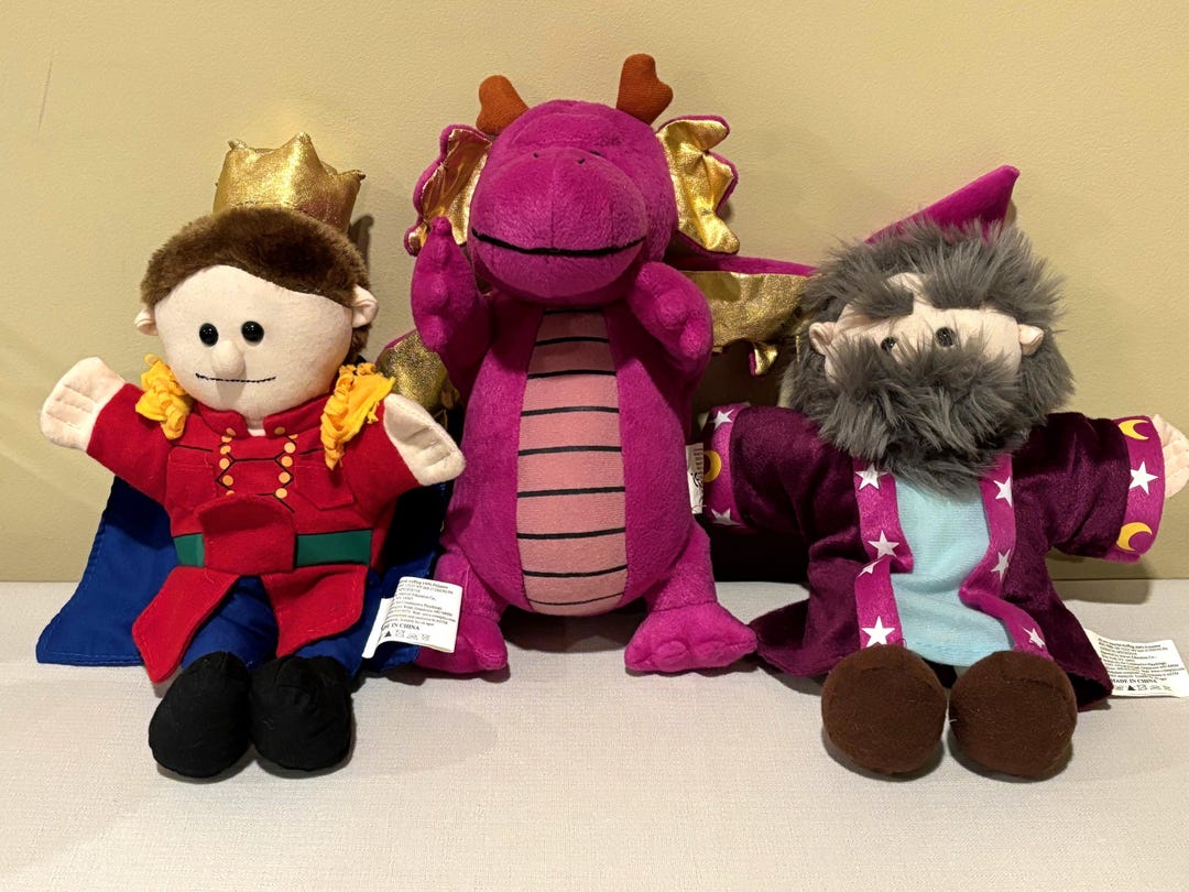 Constructive Playthings Royal Puppets Set of 3, Prince, Wizard and ...