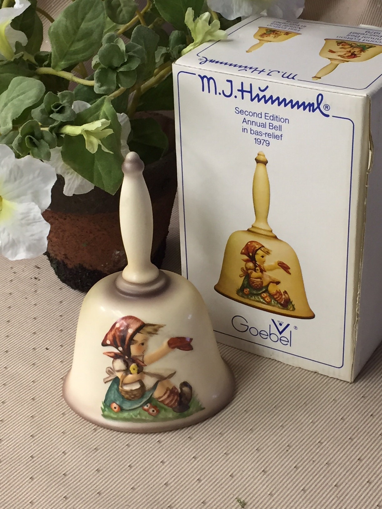 Hummel Collectible Annual Bell, 1979 2nd in the Series, W. Goebel Bell ...