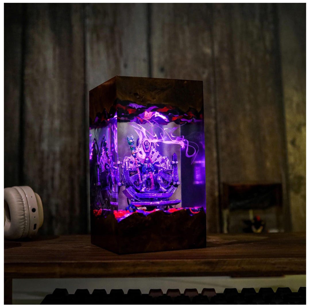 Diorama Warhammer Epoxy Lamp, Silent King Game Lamp, Trazyn Warhammer ...