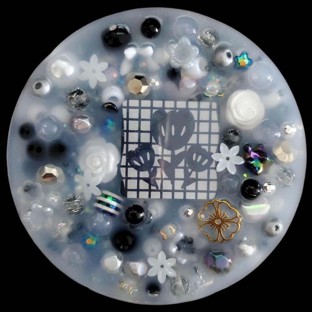 Black and White Floral Bead Picky Pad Silicone Picking Sensory Toy With ...