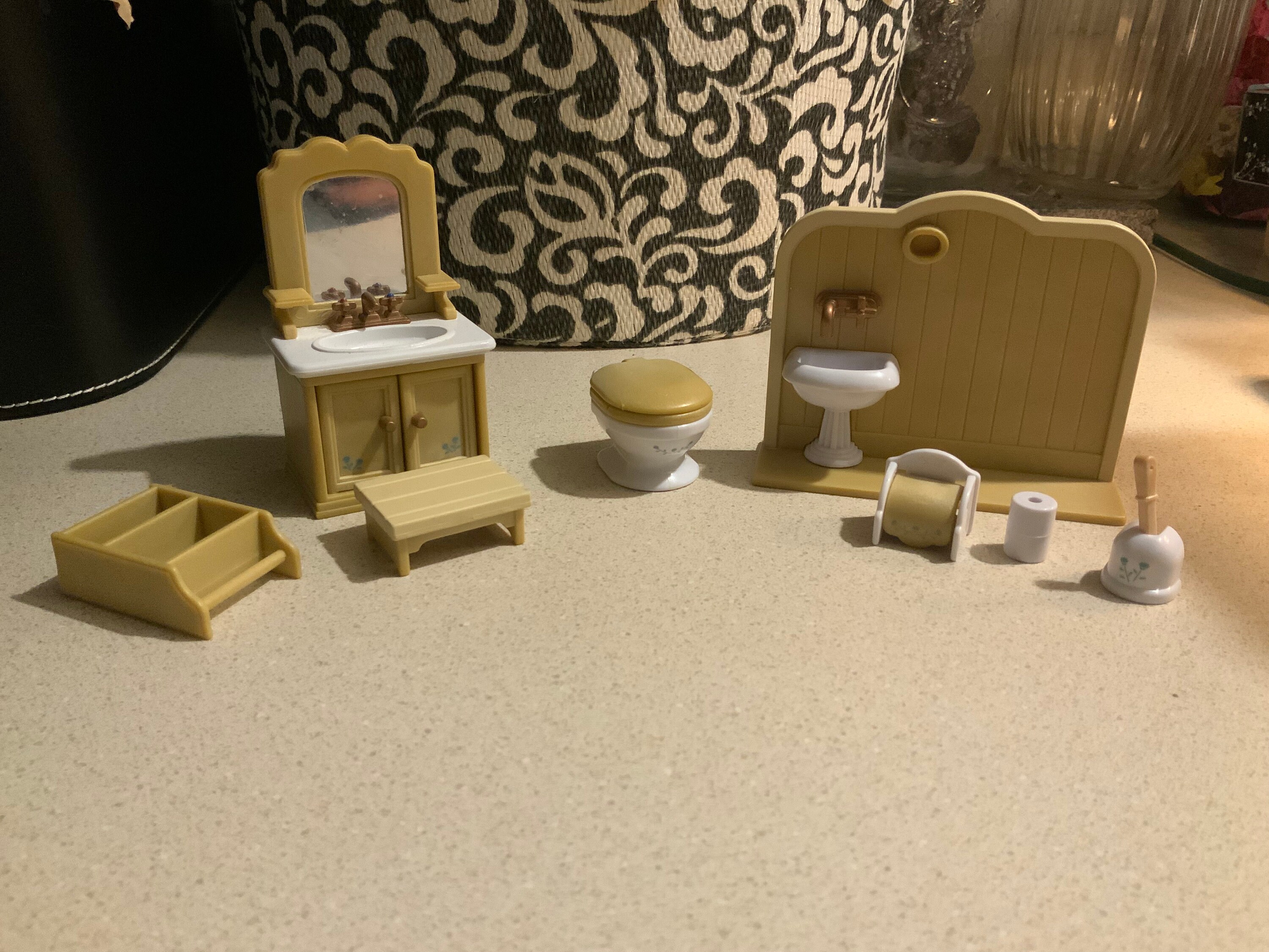 Calico Critters Sylvanian Deluxe Bathroom Set Pieces (not 100% Complete ...