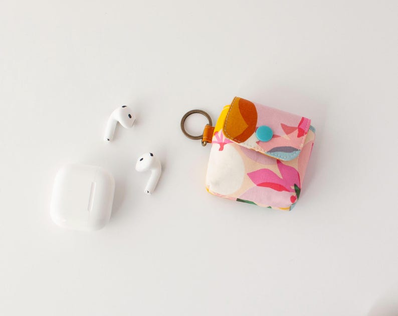 Light and Bright AirPod Case, Fabric AirPod Pouch, Headphone Case ...
