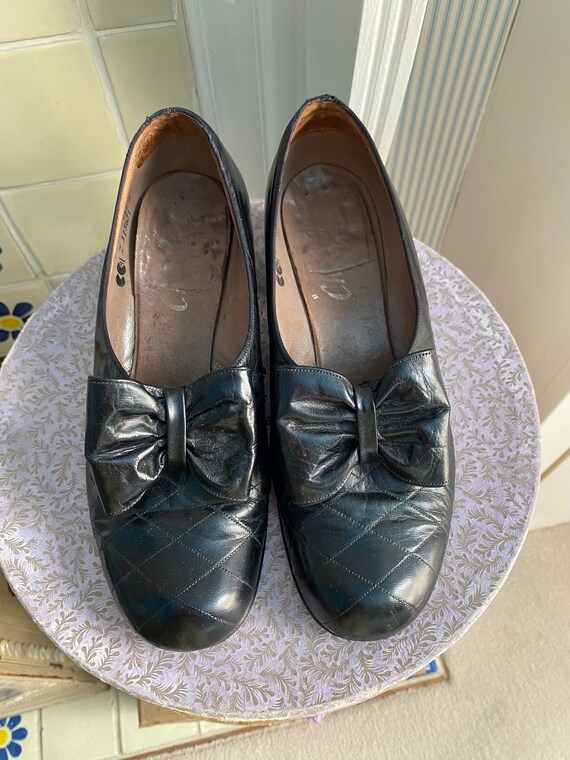 1940s CC41 black leather mod-heal shoes with large bo… - Gem