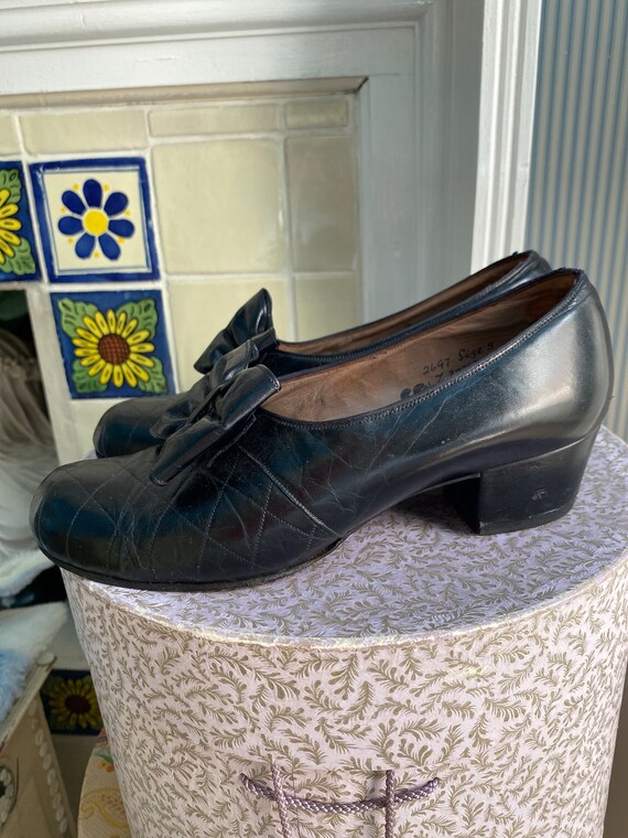1940s CC41 black leather mod-heal shoes with large bo… - Gem