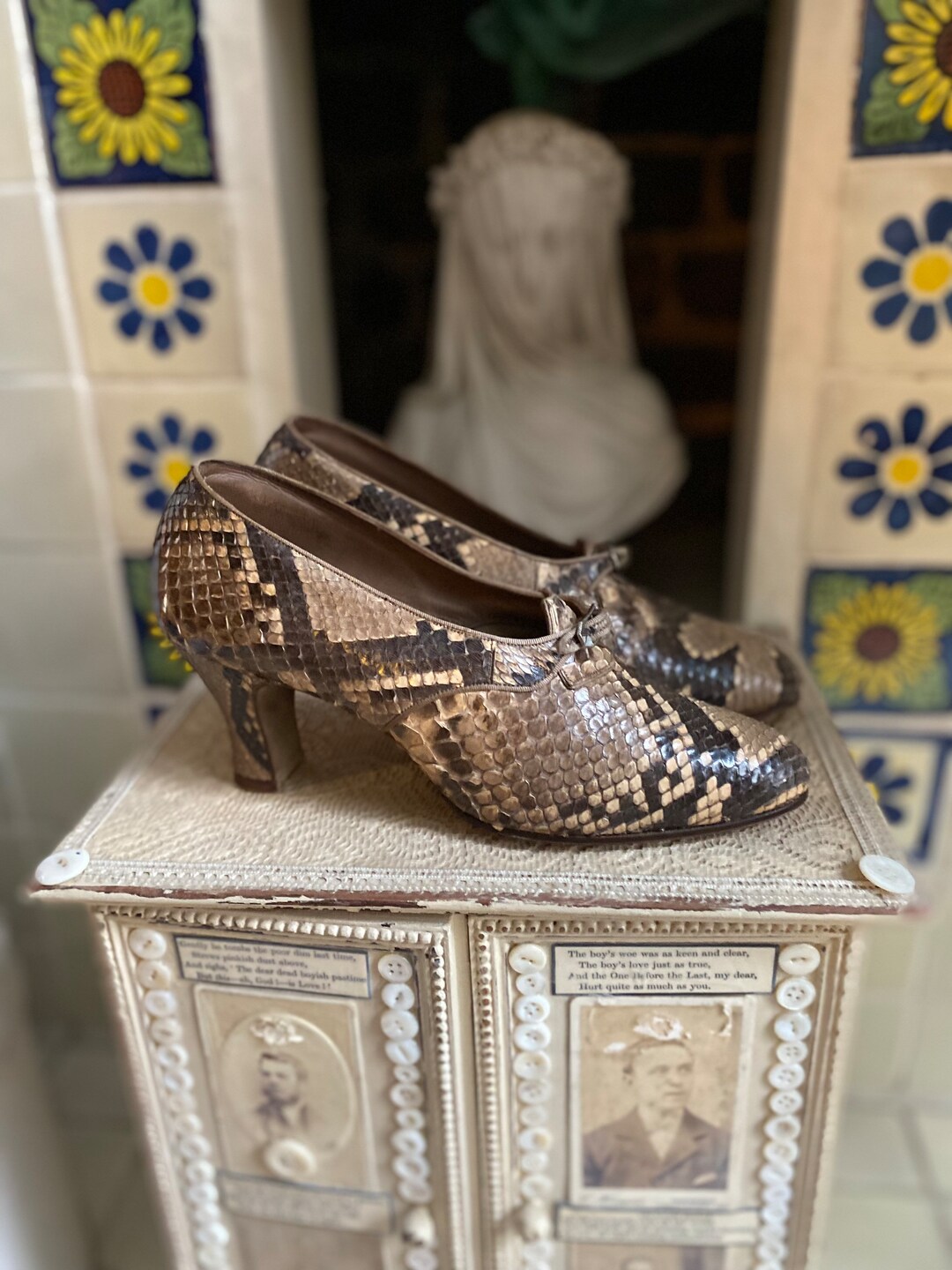 Vintage 1930s Beige Art Deco Snakeskin Pattern Leather Slip on Mid ...