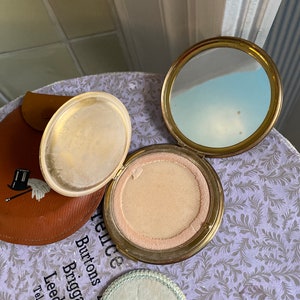 Vintage 1920s 1930s Top Hat Art Deco Novelty Stratton Compact With Case ...