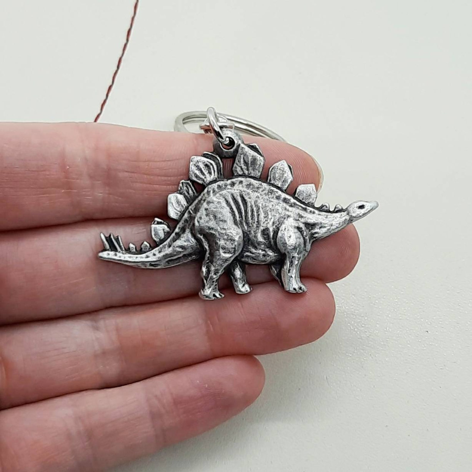 Pewter Dinosaur Stegosaurus Keyring Keychain. Handcrafted in - Etsy
