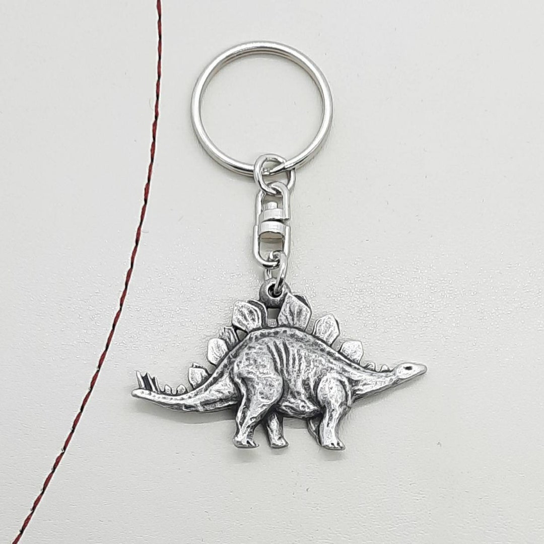 Pewter Dinosaur Stegosaurus Keyring Keychain. Handcrafted in the UK ...