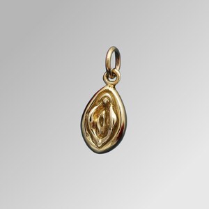 Vagina Charm, Bronze Vagina Charm, Gift for Wife, Erotic Jewelry, Yoni ...