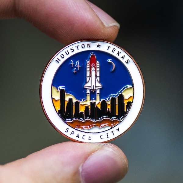 Texas Enamel Pin - Etsy