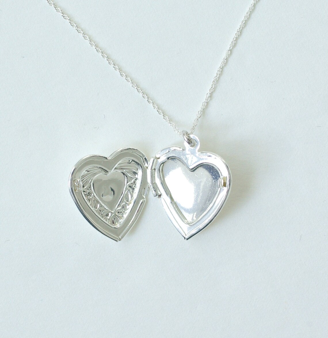 Custom Engraved Locket With Picture Personalized Heart Locket - Etsy