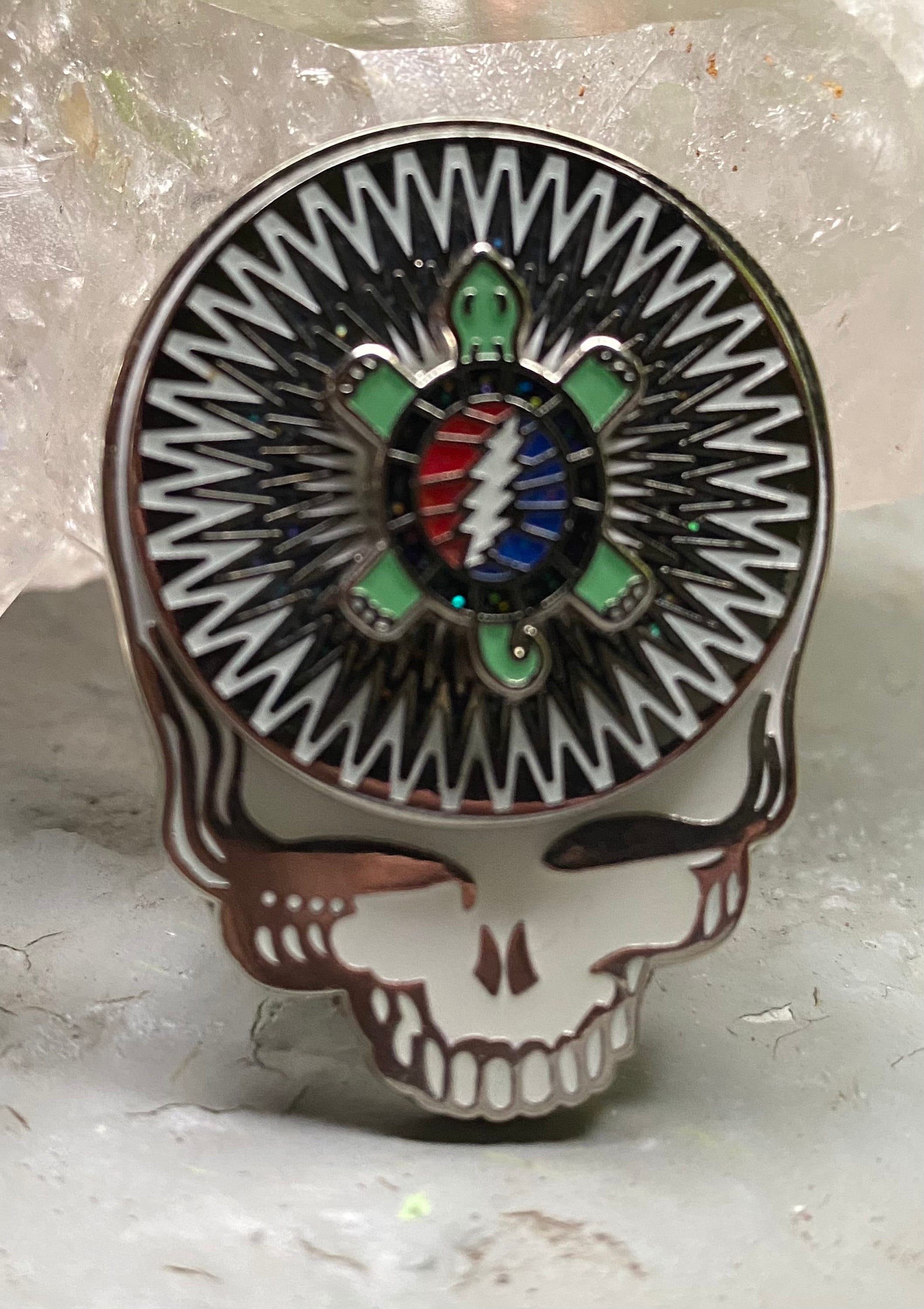 V7 Terrapin Double Spinner Pin Souvenirs & Events Collectibles etna.com.pe