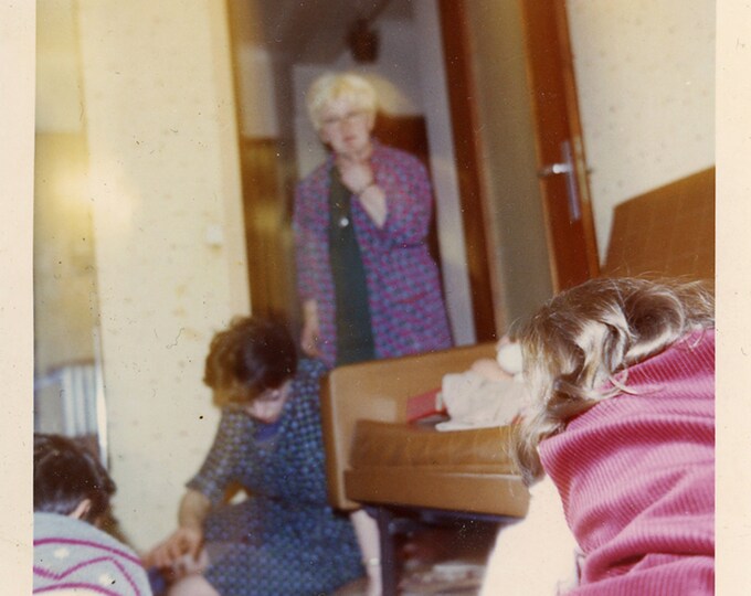 Vintage Photo 'very Odd Situation' Vernacular Photos Snapshot, Weird ...