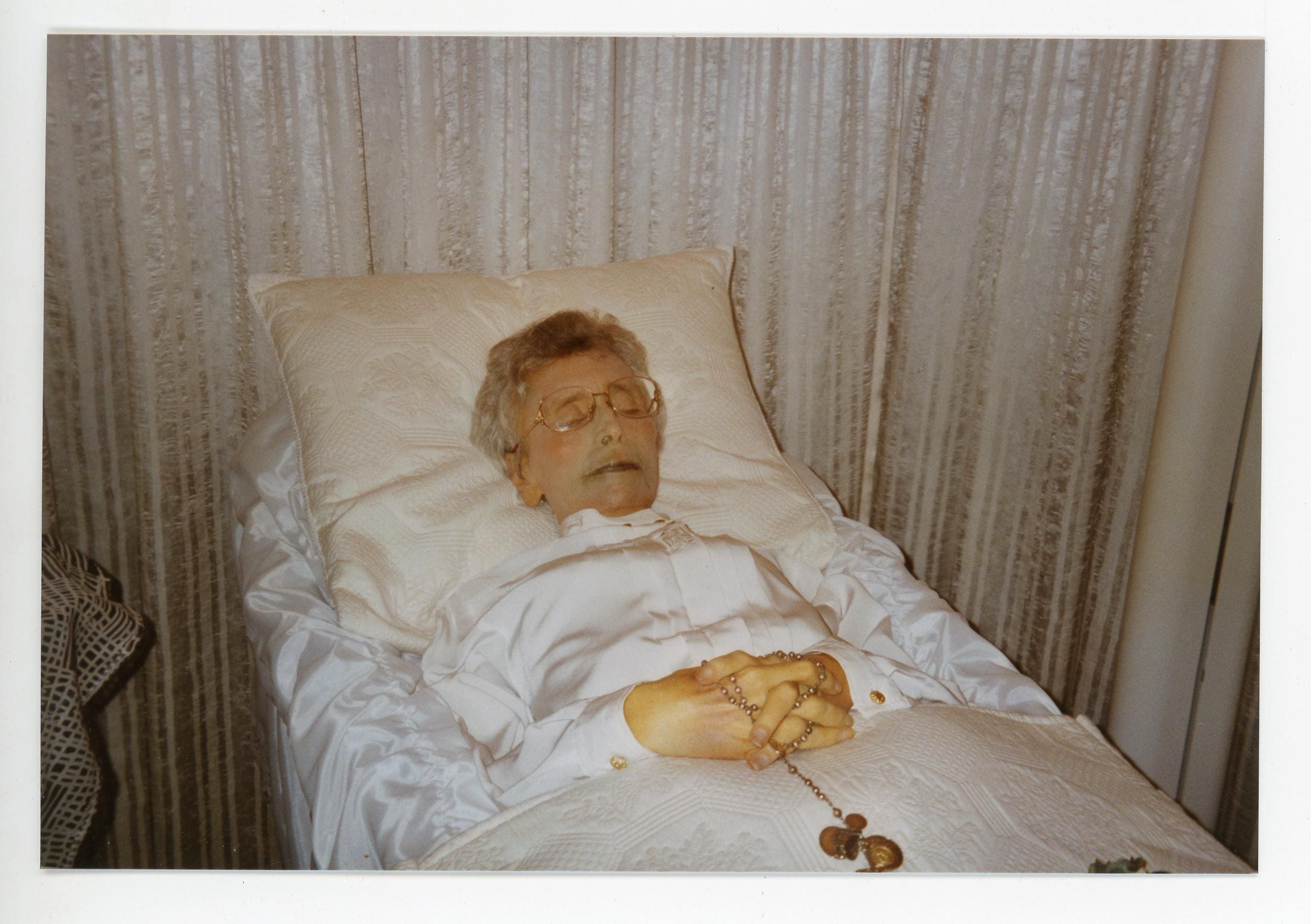 Vintage Photo 'lady Post Mortem' Photos of Deceased Woman Laid Out ...