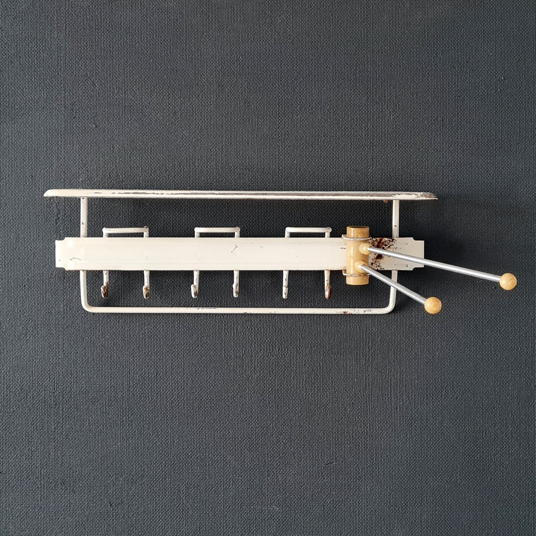 Vintage Metal Folding Rack, Bathroom Shelf, Metal Towel Hanger, White ...