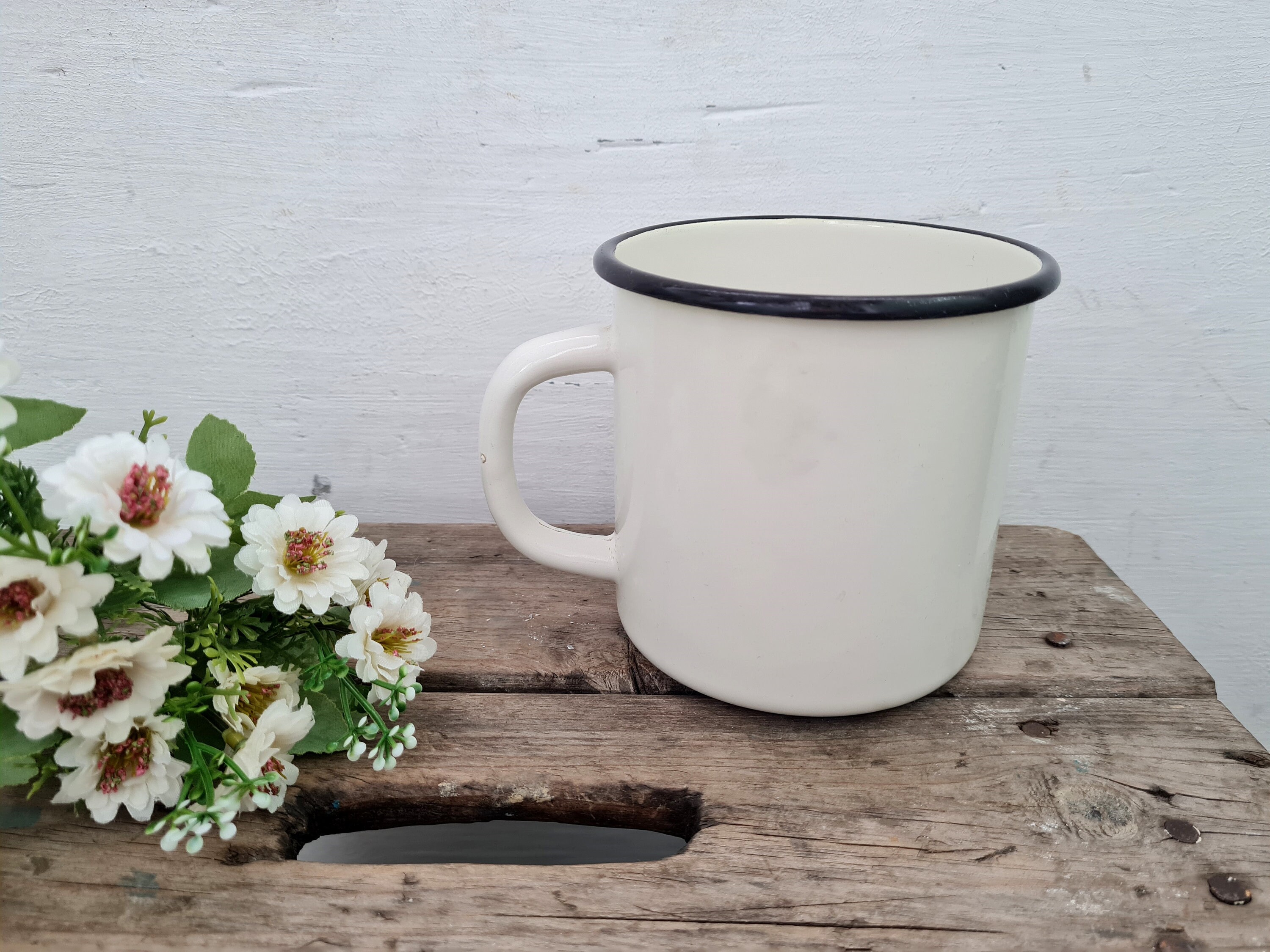 Soviet Vintage 1 Liter Mug White Enamel Mug Large White Mug Etsy soviet-vintage-1-liter-mug-white-enamel-mug-large-white-mug-etsy