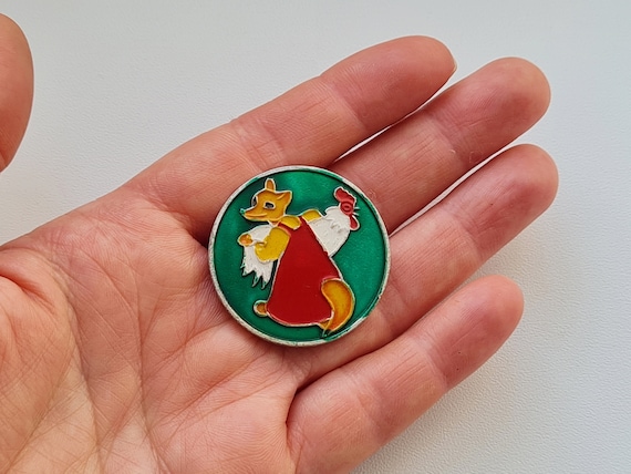 Soviet vintage children's badge, Fox and Rooster, Ena… - Gem
