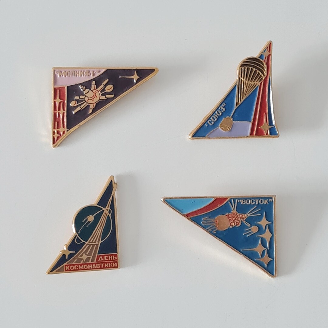 Soviet Cosmos Pins Set, Soviet Badges, Cosmonaut, Yuri Gagarin, Space ...