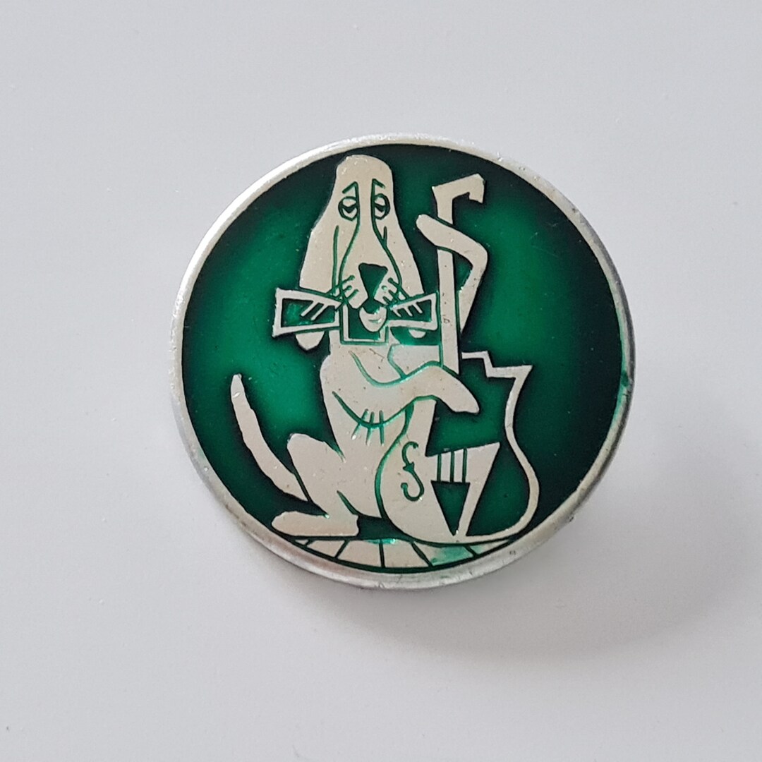 Soviet Vintage Badge Dog With Guitar USSR Pin Badge Soviet - Etsy