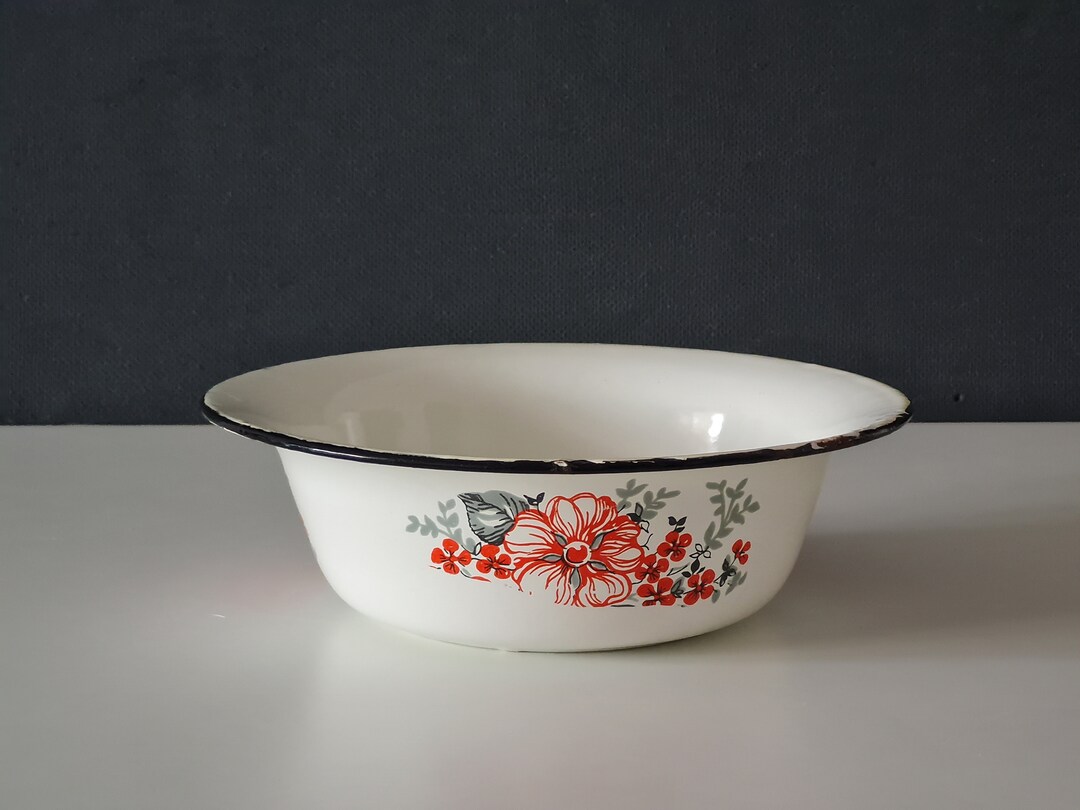 Soviet Vintage Enamelware Plate Enamel Bowl With a Floral Pattern Made ...