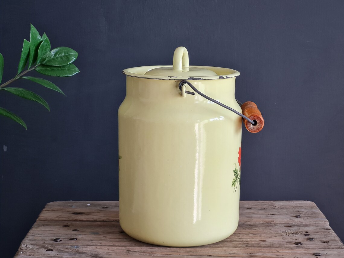 Vintage enamel milk can with lid Soviet Vintage made in the | Etsy