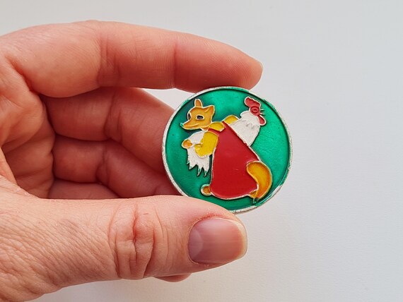 Soviet vintage children's badge, Fox and Rooster, Ena… - Gem