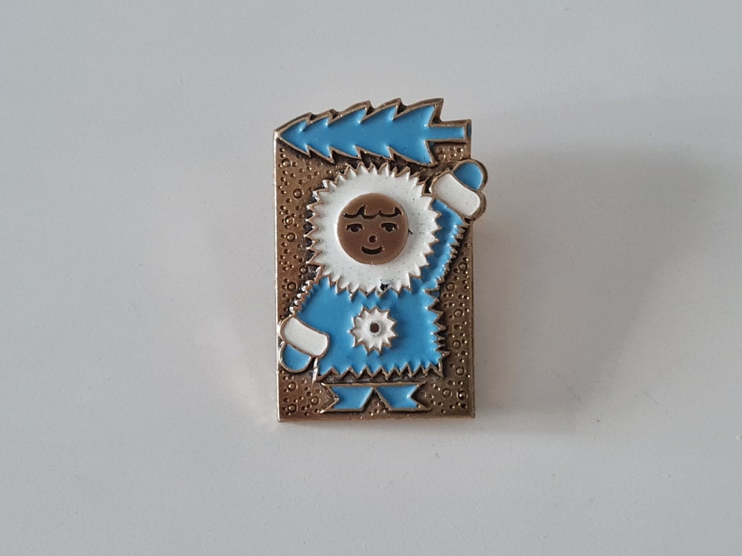 Soviet Vintage Badge. Eskimo, Northerners, Vintage Enamel Pin, Metal ...