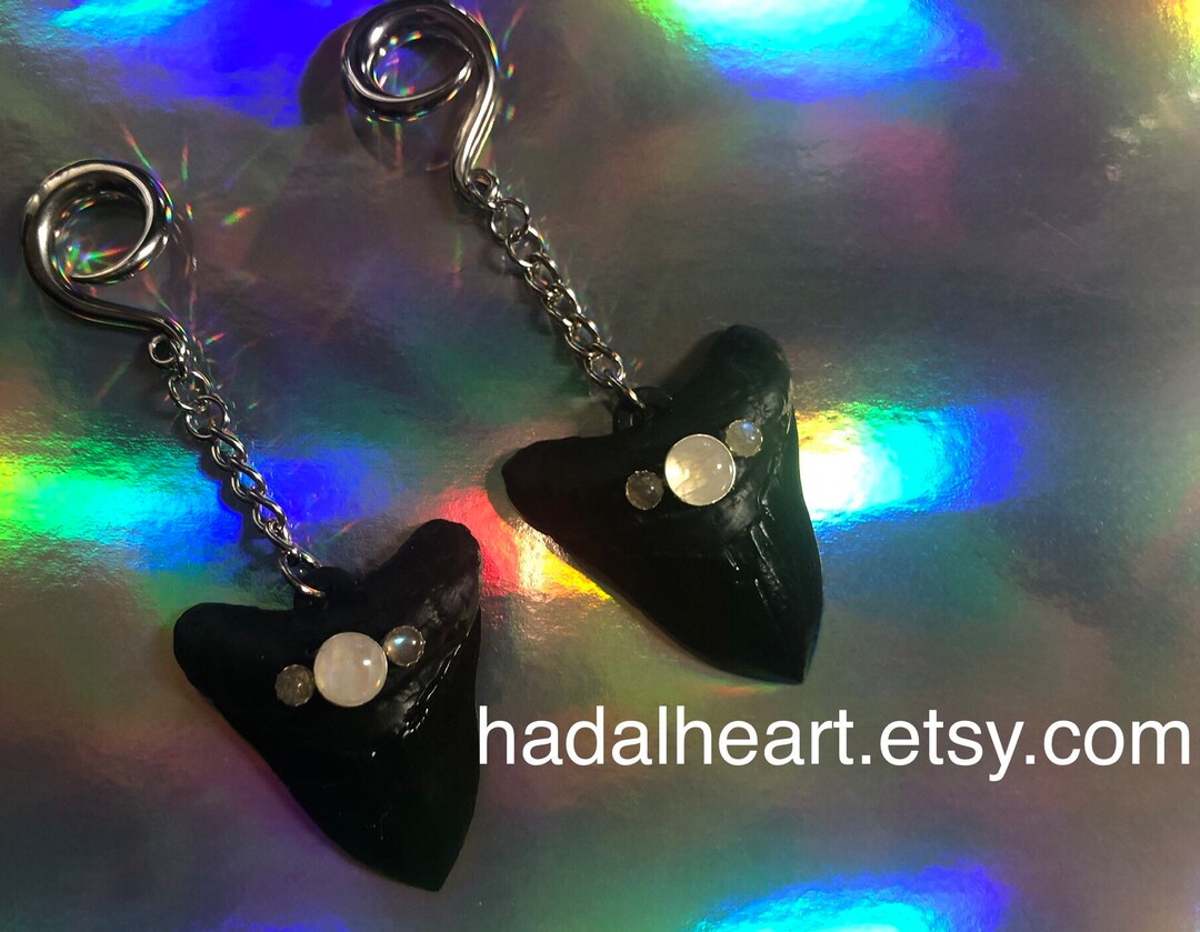 Replica Megalodon Tooth Ear Weights/earrings for Stretched Ears 2 Gauge ...