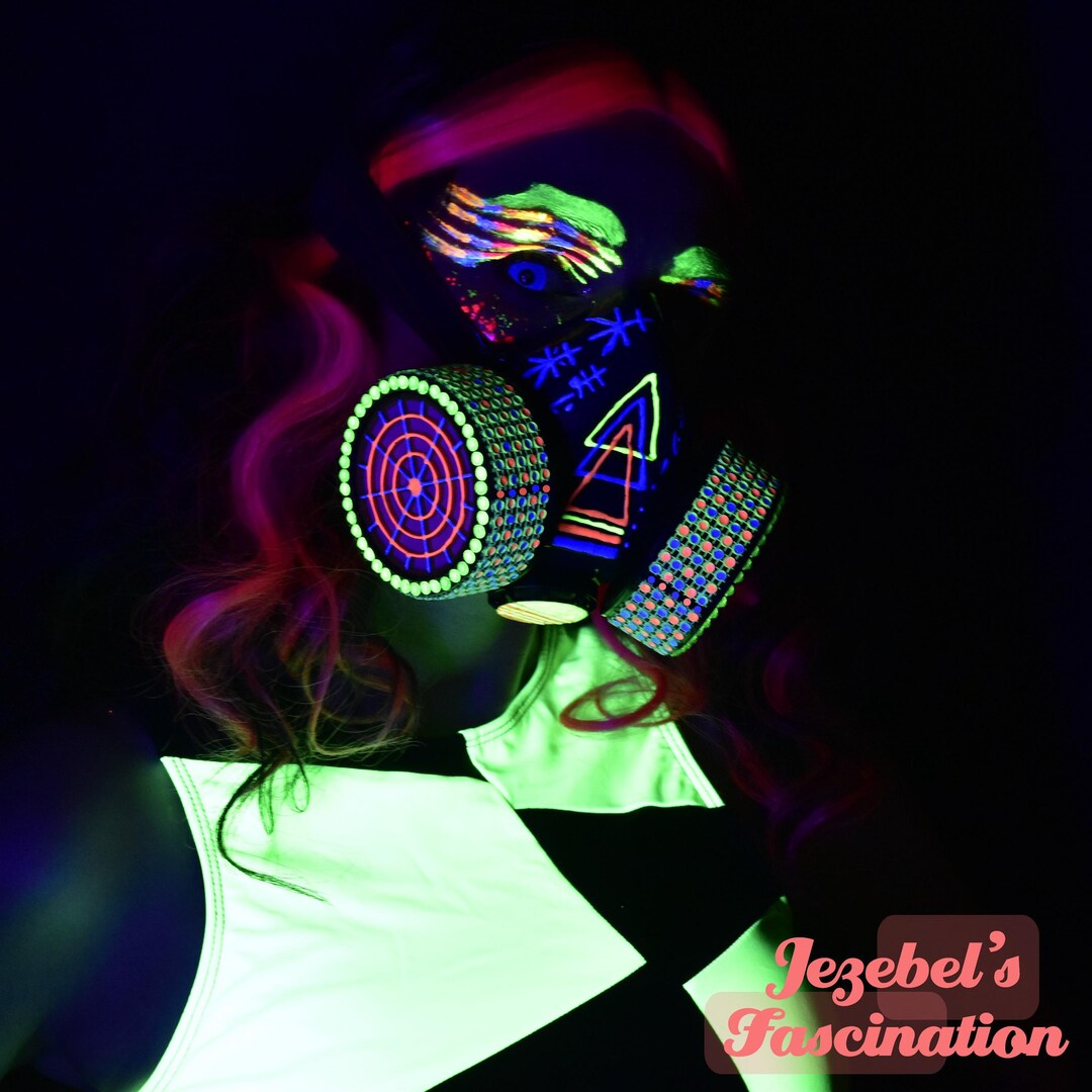 Synthwave Face Mask, Neon Dust Gas Cyber Punk Glow Mouth Filter ...