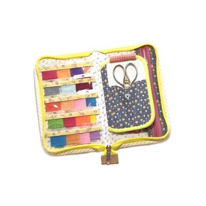 Compact Hand Embroidery Organizer, Cross Stitch Tools Case - Etsy