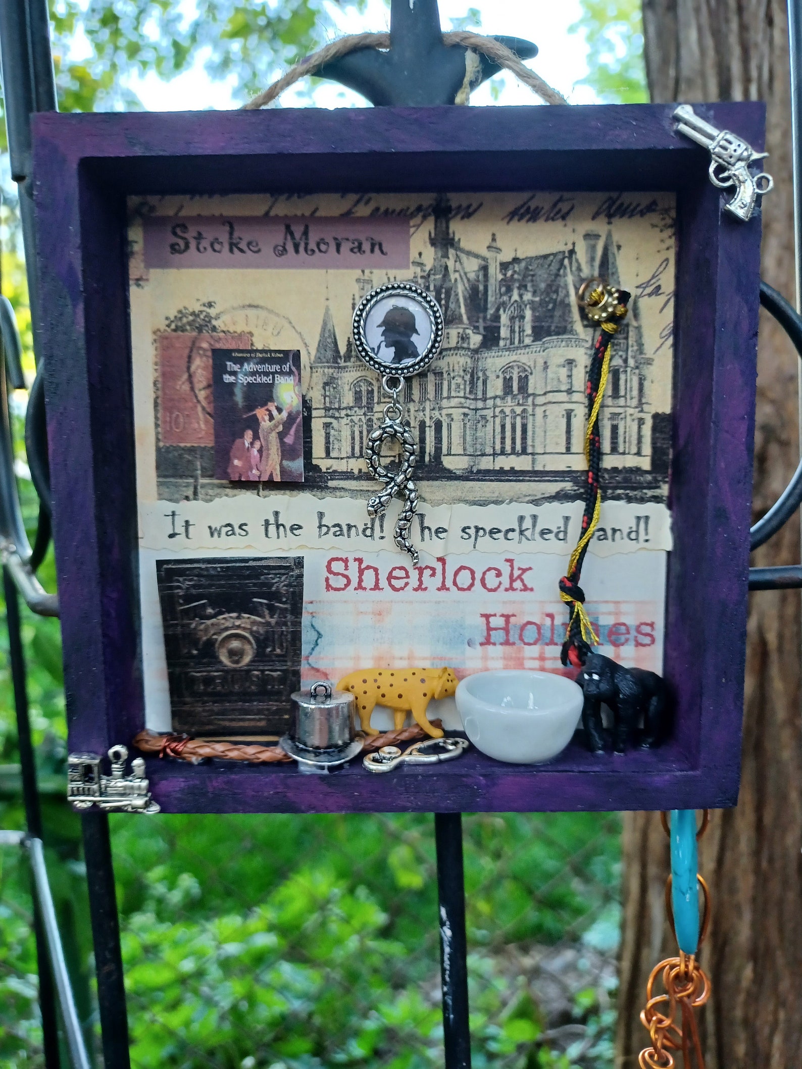 Sherlock Holmes Speckled Band Shadowbox - Etsy