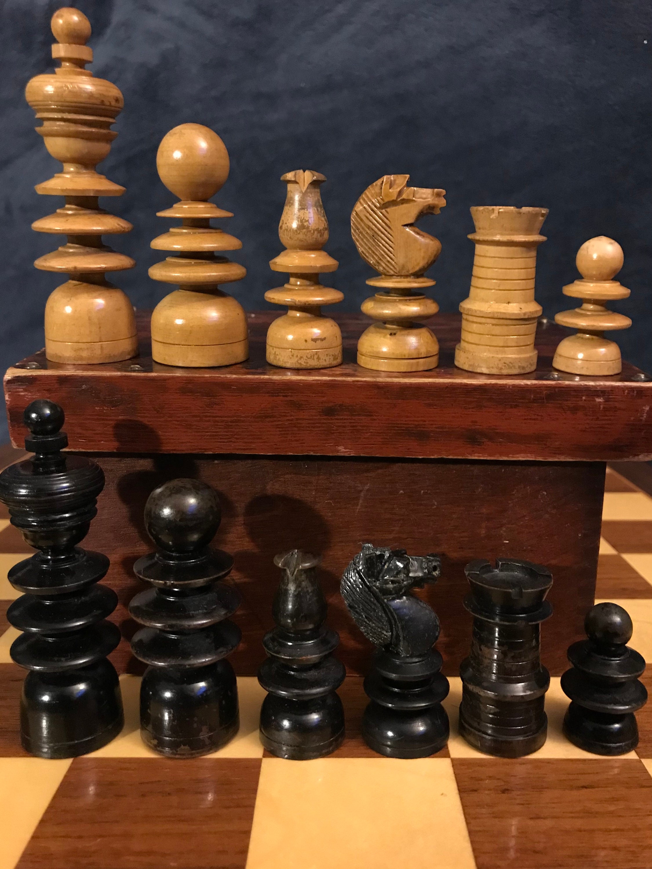 Antique St George Chess Set & Box 3.75” Kings England - Etsy