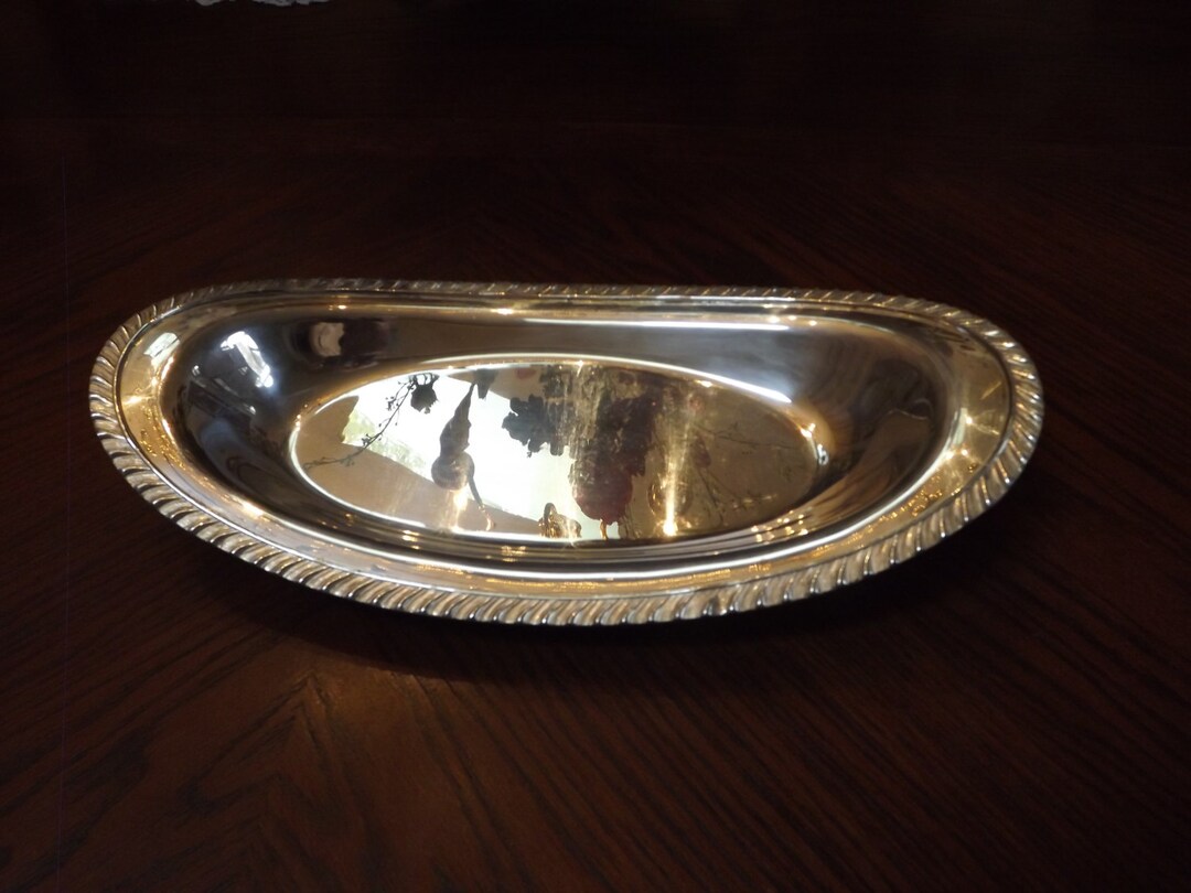 Gorgeous Sheets Rockford Silverplate Bread Serving Tray - Etsy