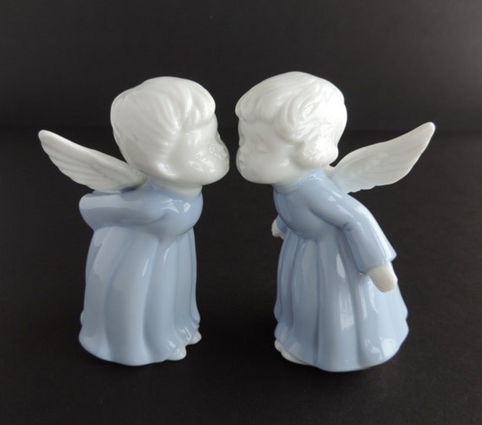 Vintage Lefton Kissing Angels Figurine Set #00402 (1994) Blue and White ...
