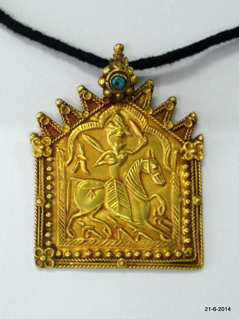 22kt gold pendant necklace amulet vintage antique gold pendant | Etsy