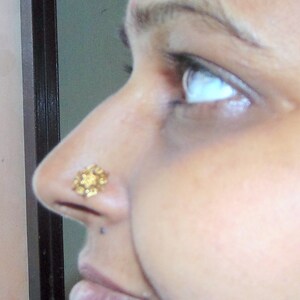 18kt Traditional Design Gold Nose Stud Nosepin Handmade Body Jewelery ...