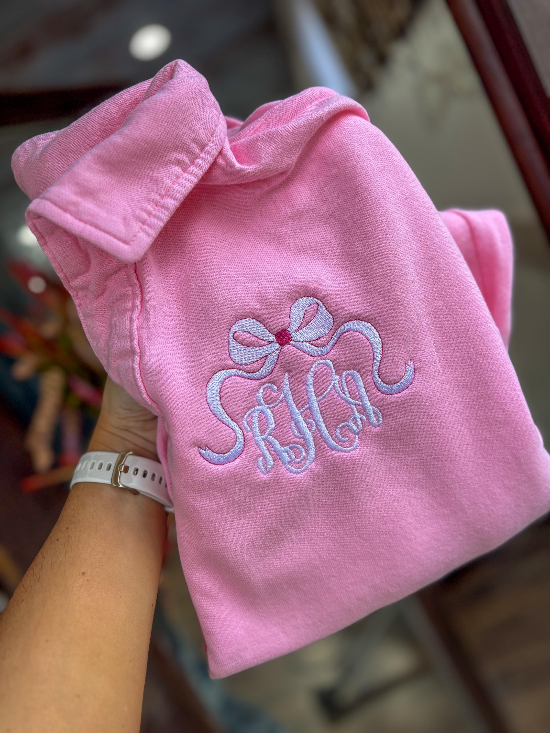 Collar Sweatshirt , Bow Monogram Font- Relaxed Fit - Etsy